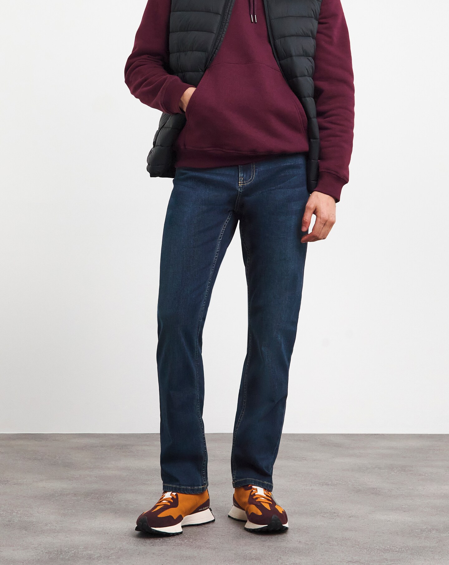 Straight Fit Stretch Jean Black | Jacamo