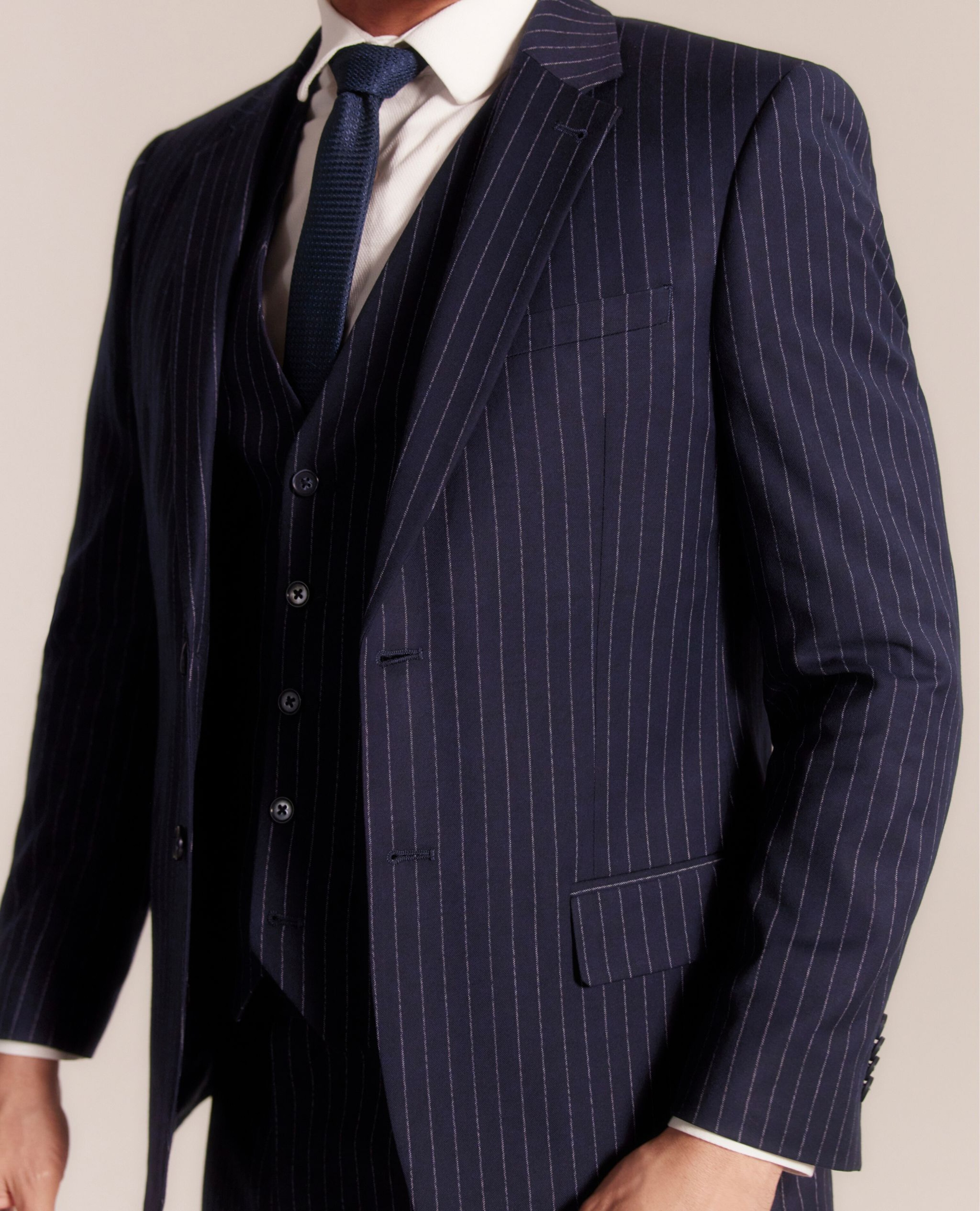 Men's Suit Fit Guide: Find The Perfect Fit | Jacamo