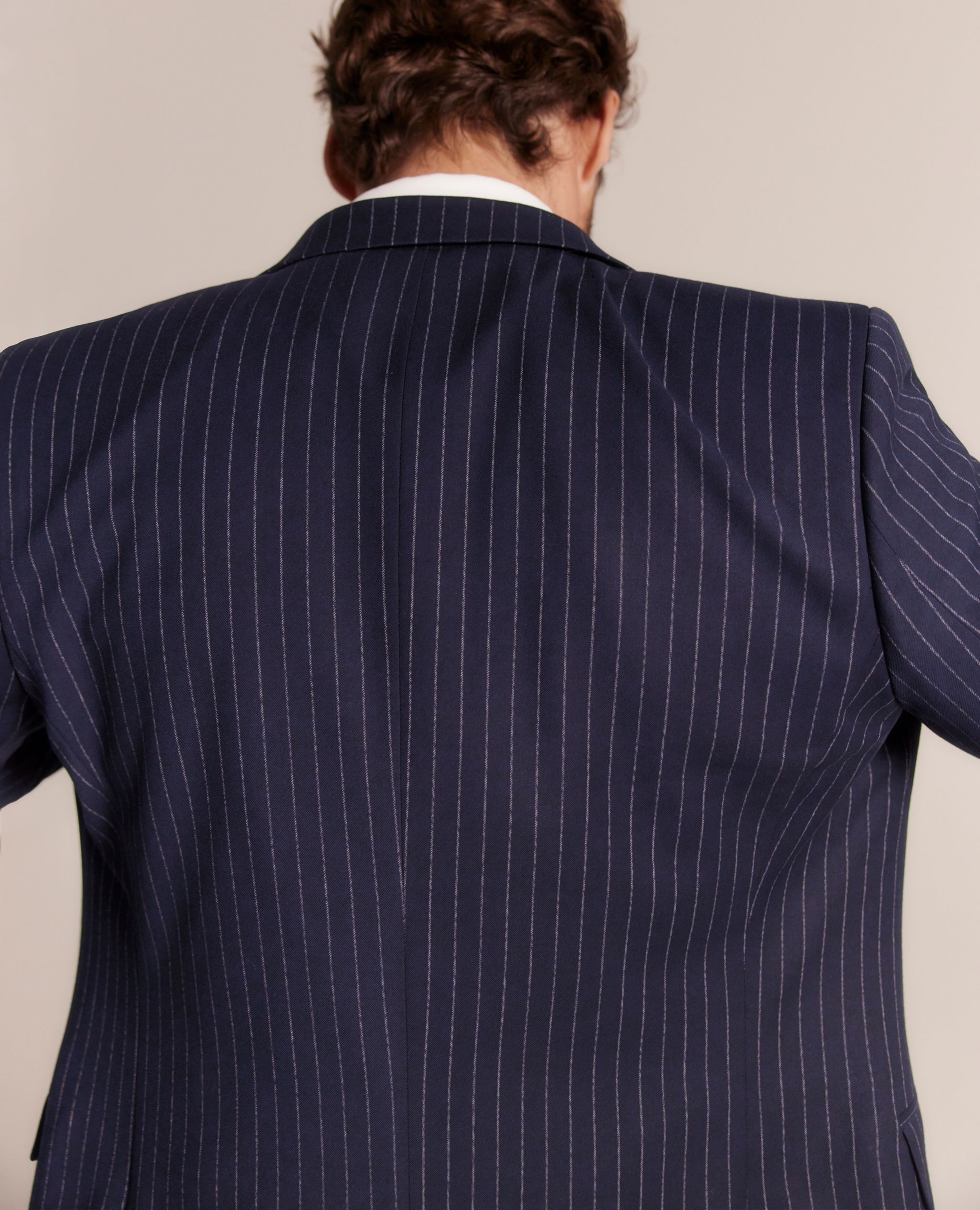 Men's Suit Fit Guide: Find The Perfect Fit | Jacamo